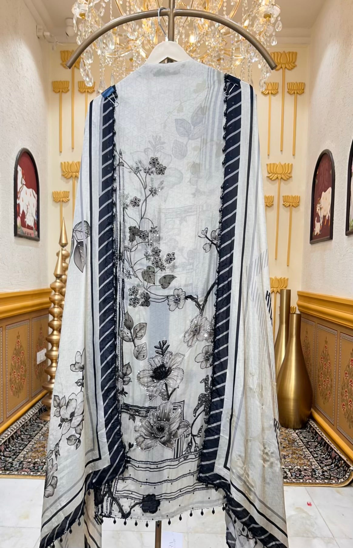 Zarmina ArtSilk Suit – Vastra Official